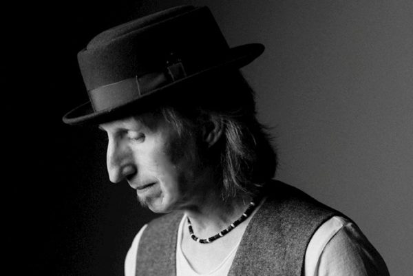 Single Review: Geoff Gibbons - Fall Girl - Vinyl Chapters