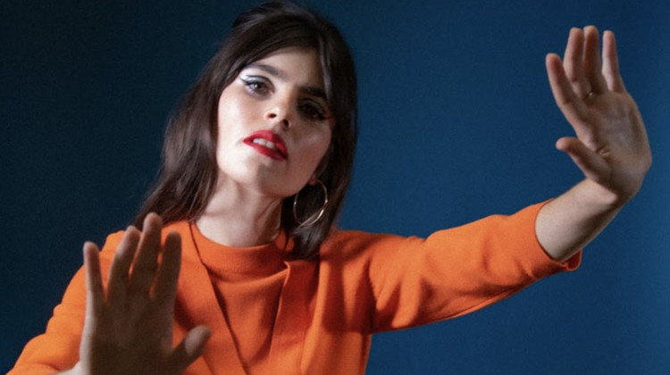 Hazel English: Wake UP! - Review - Vinyl Chapters