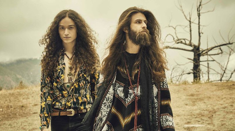 Crown Lands: Wayward Flyers Vol.1 - Review - Vinyl Chapters