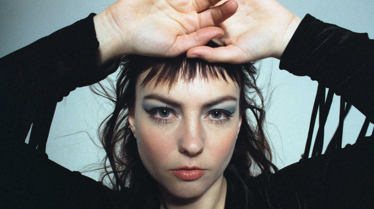 Angel Olsen: Whole New Mess - Review - Vinyl Chapters